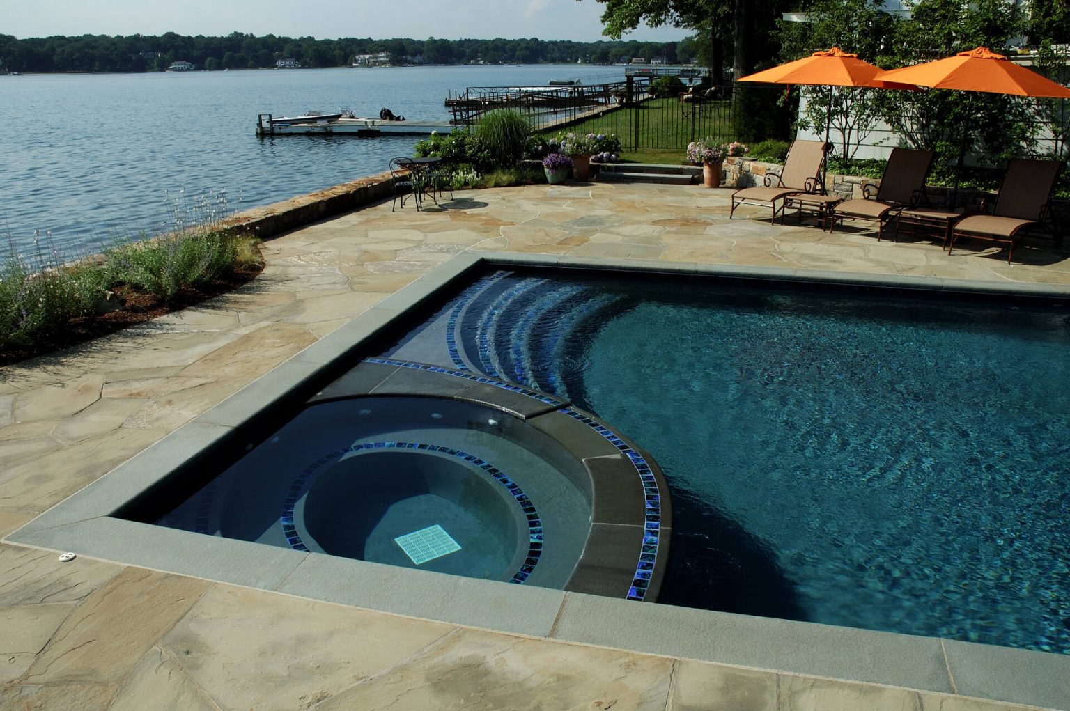 The Pros and Cons of Saline vs. Chlorine Pools