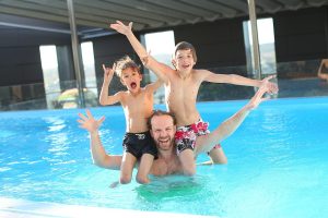 10 Pool Rules Your Child Should Know